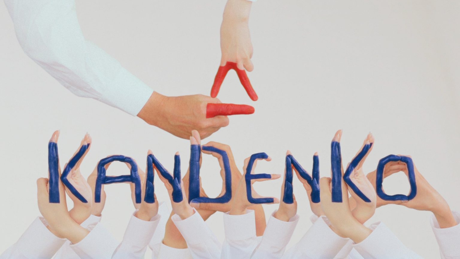 XTRAP｜Official site｜LED Dance Performance｜Art of Finger dance